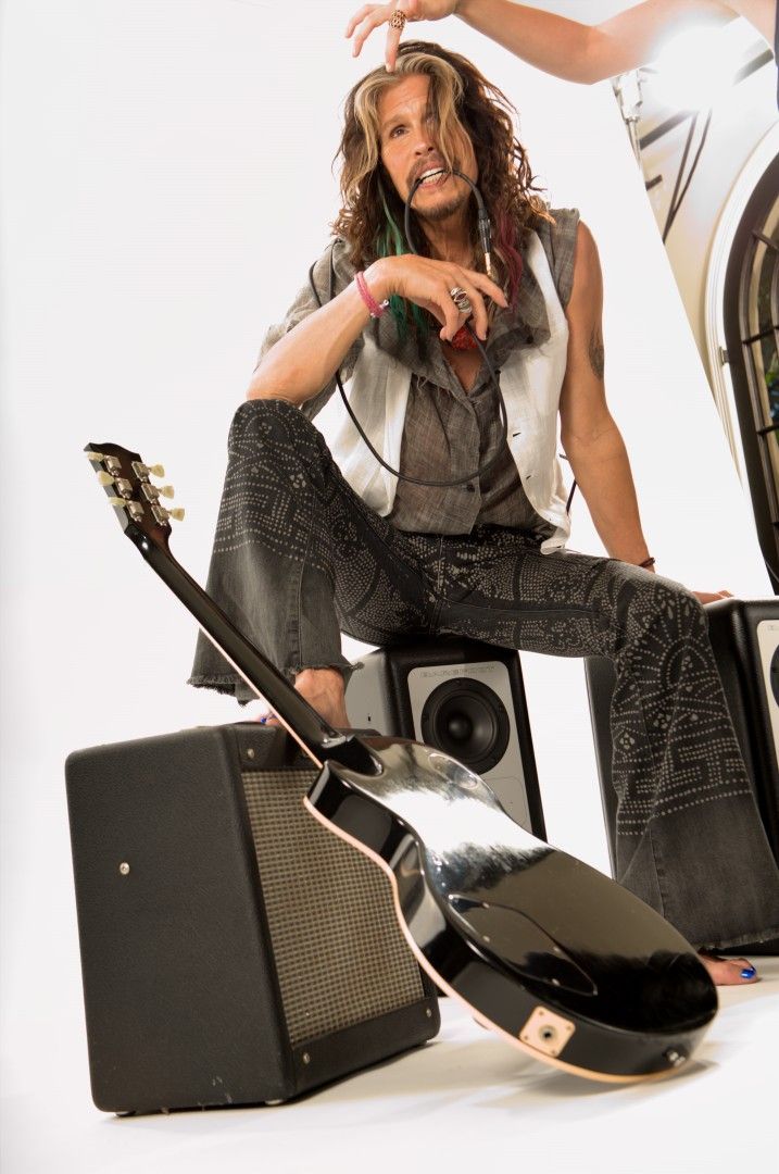 Aerosmith의 Steven Tyler가 선택한 Barefoot 스피커 - Gearlounge