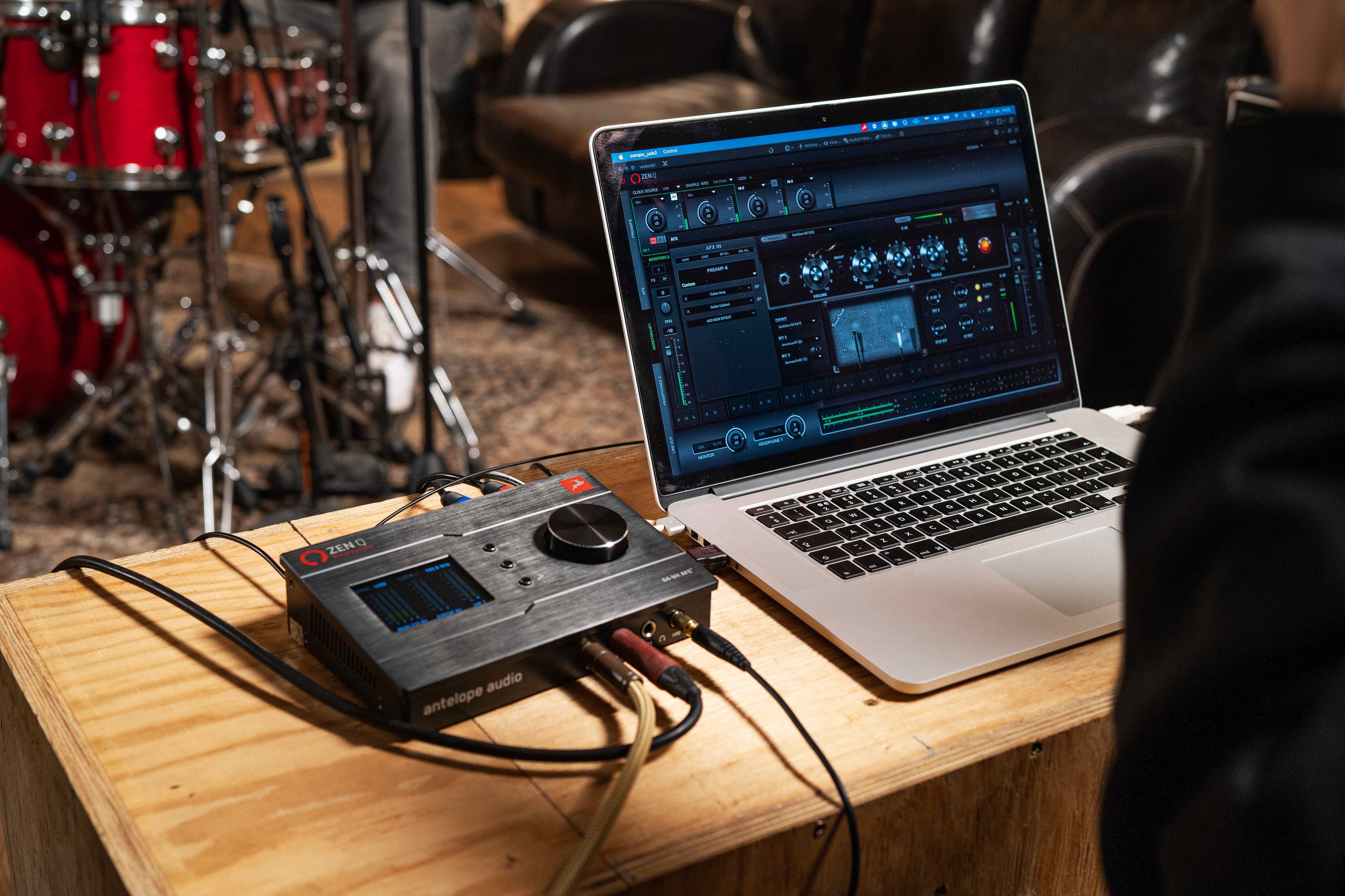 [Antelope] Zen Q Synergy Core USB 리뷰 (by Sound On Sound) - GEARLOUNGE