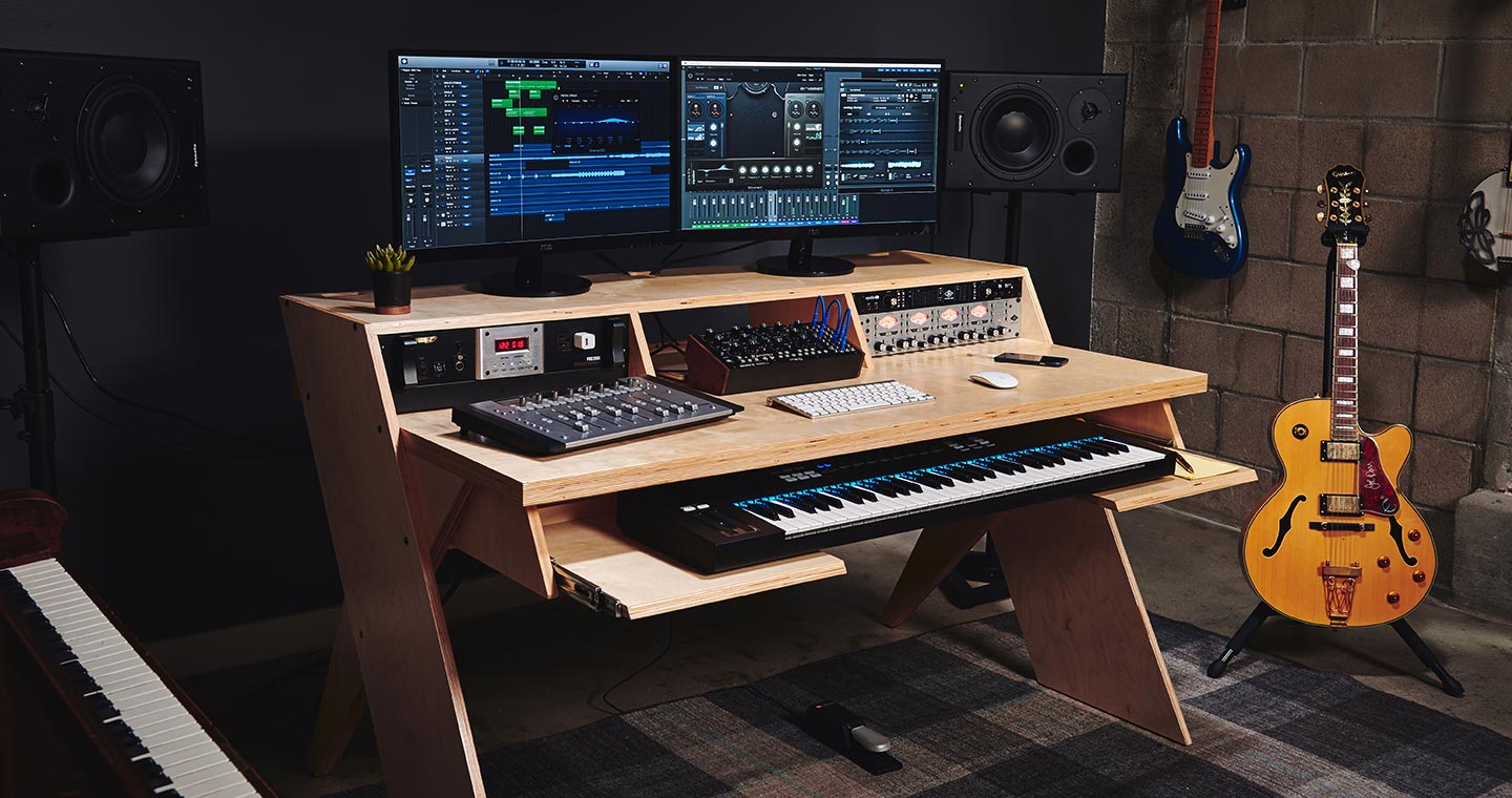 Output Platform Studio Desk (Natural) - Gearlounge
