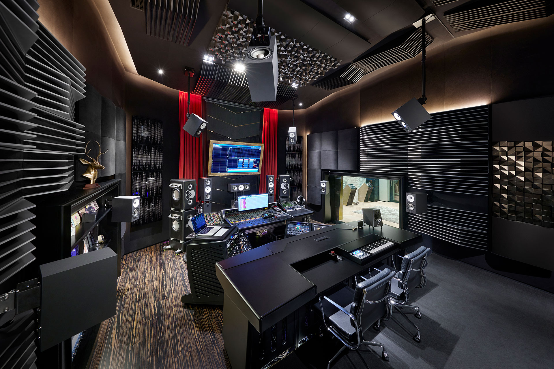 기어라운지, GLAB Studios에 Dolby Atmos® / Immersive Audio 시스템 도입 - GEARLOUNGE