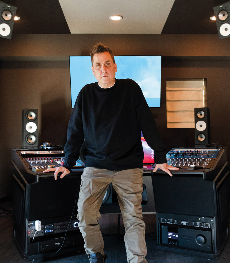 위대한 힙합 프로듀서부터 신시사이저의 신이되기까지, Mike Dean 인터뷰 (by Sound On Sound) - GEARLOUNGE