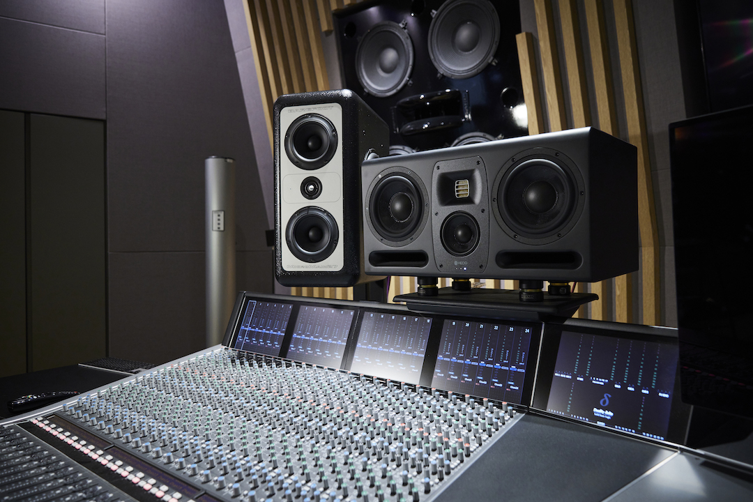 YG 엔터테인먼트 - Gearlounge