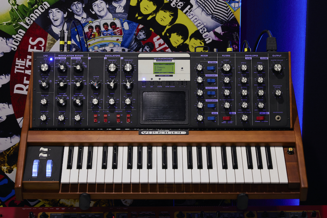 YG 엔터테인먼트 - Gearlounge