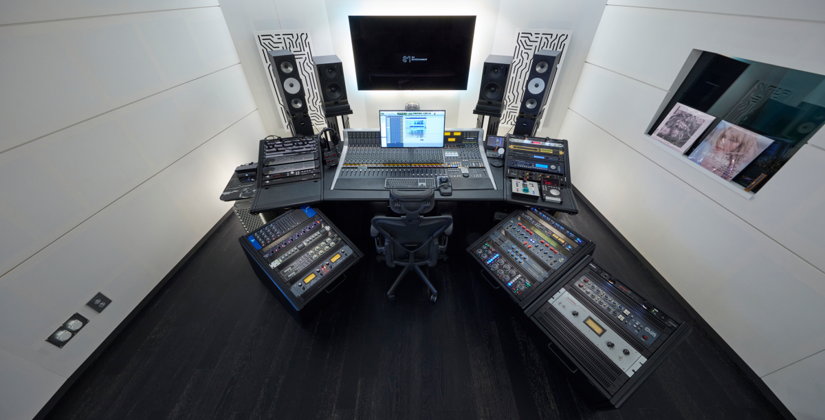 [Solid State Logic] 한국의 SM 엔터테인먼트, 블루 오션 스튜디오의 김철순 엔지니어 인터뷰 - Gearlounge