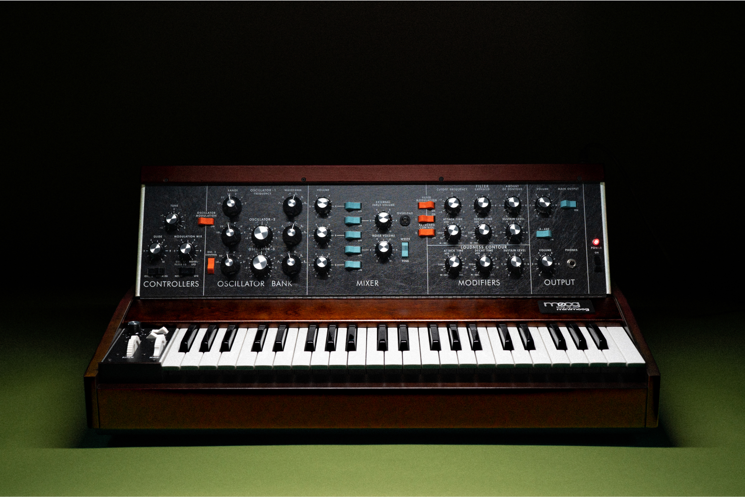 Moog Music Minimoog Model D (2022) - Gearlounge