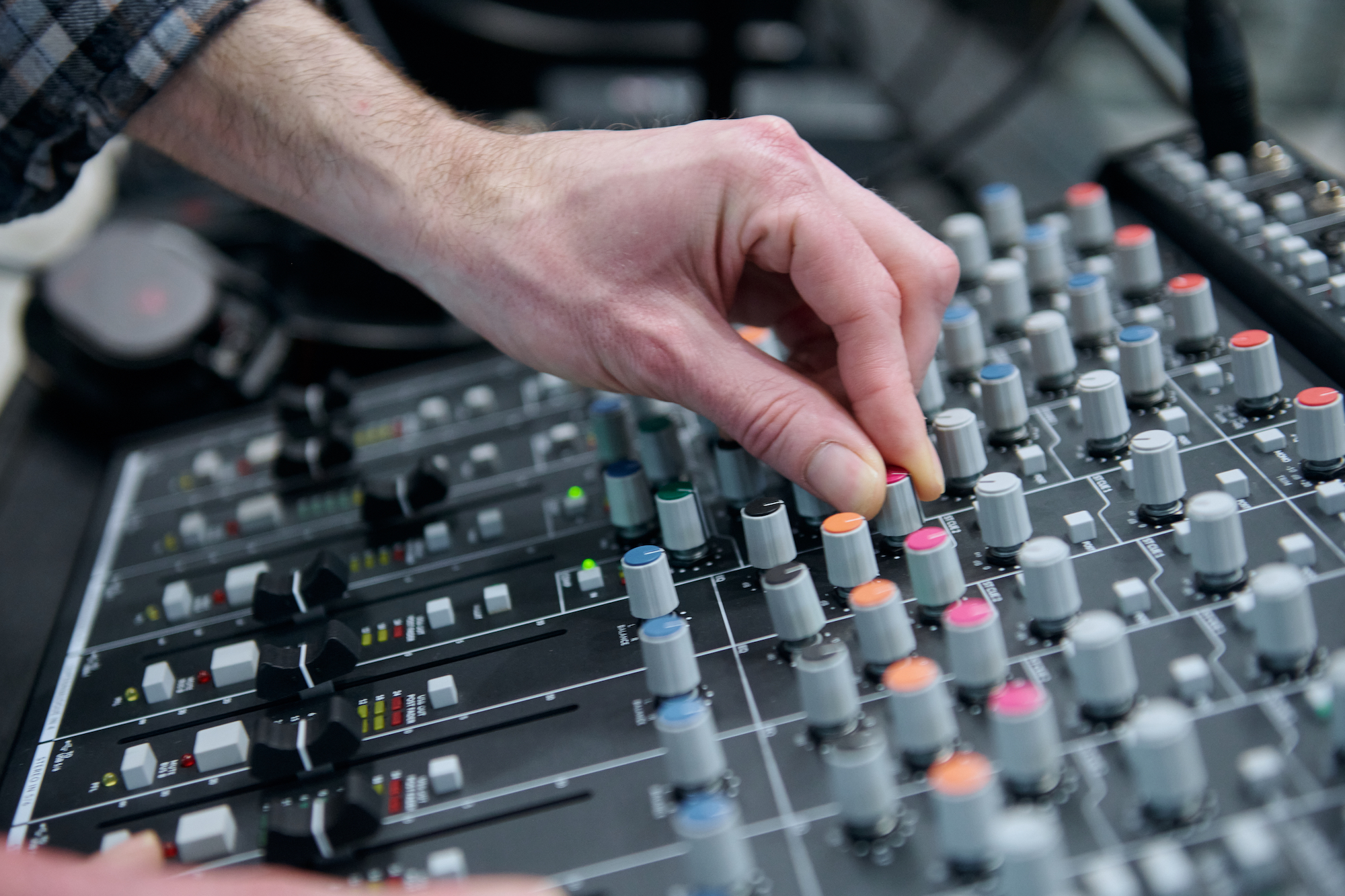 [GL Interview] 모든 뮤지션을 위한 아이디어와 열정, SSL의 Senior VP - James Motley ...