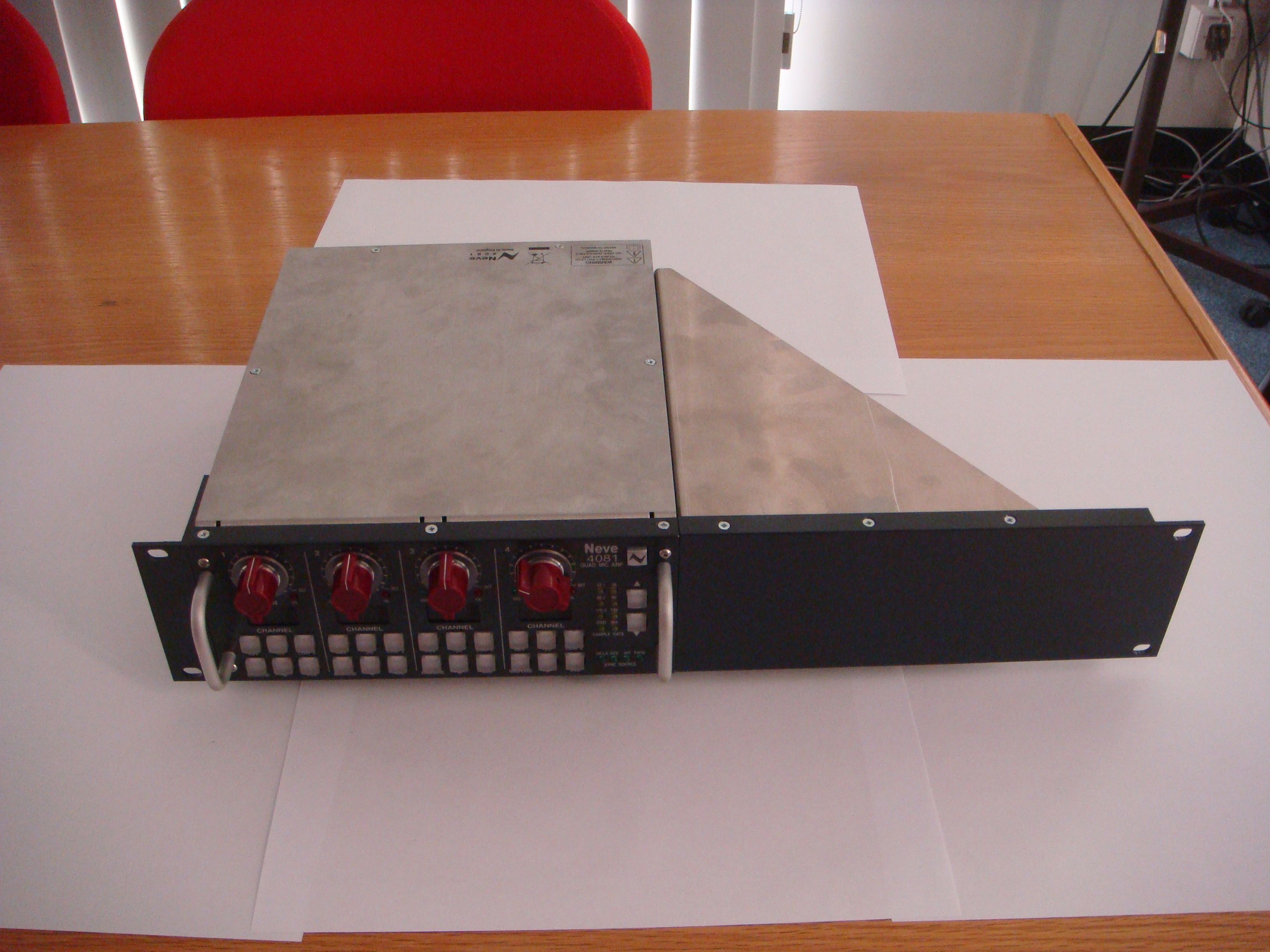 Neve 4081 rack mount kit - GEARLOUNGE