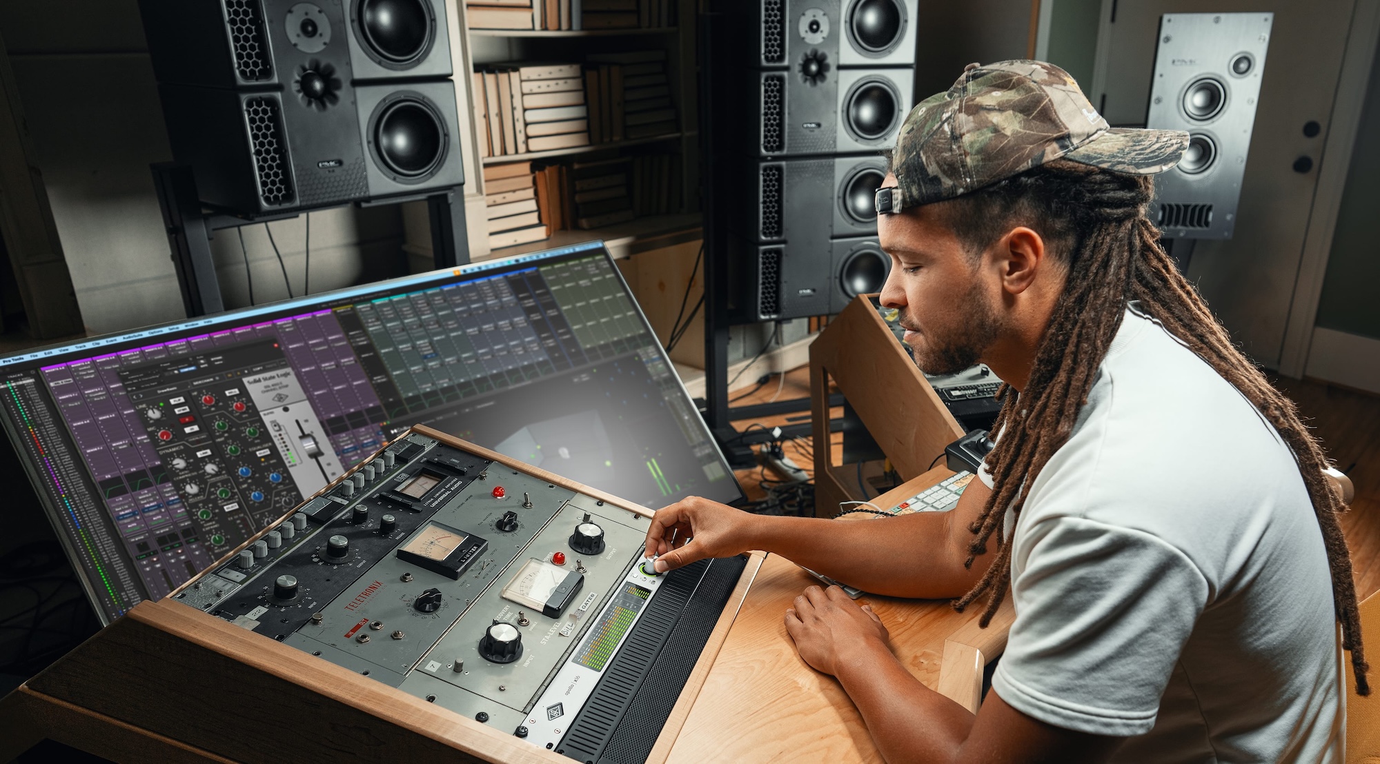 Universal Audio Apollo x16 Gen 2 Ultimate+ Edition - GEARLOUNGE