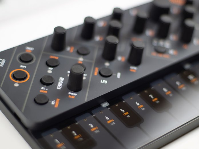 Modal Electronics Skulpt 리뷰 (by Musictech) - Gearlounge