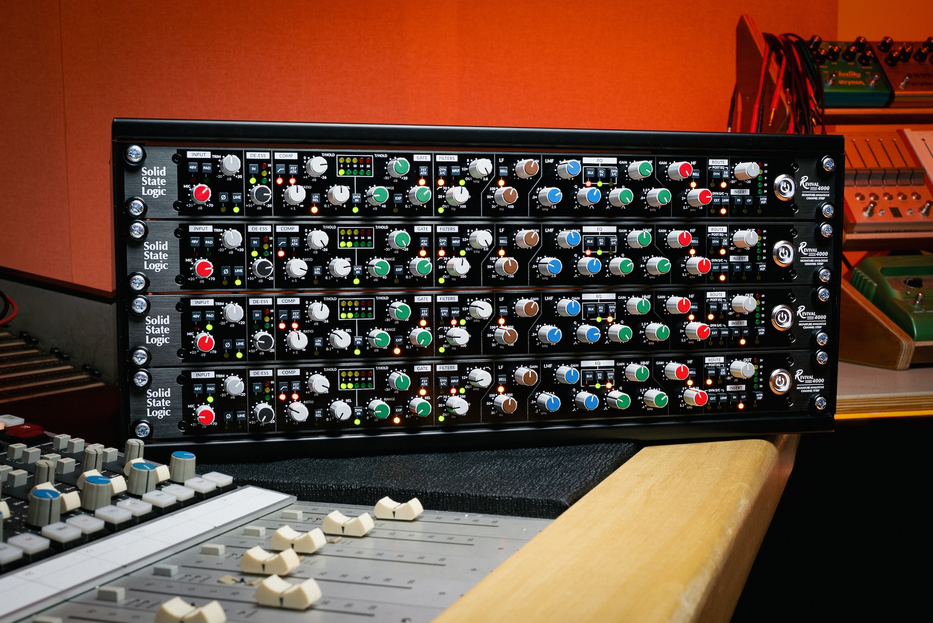 Solid State Logic Revival 4000 - GEARLOUNGE