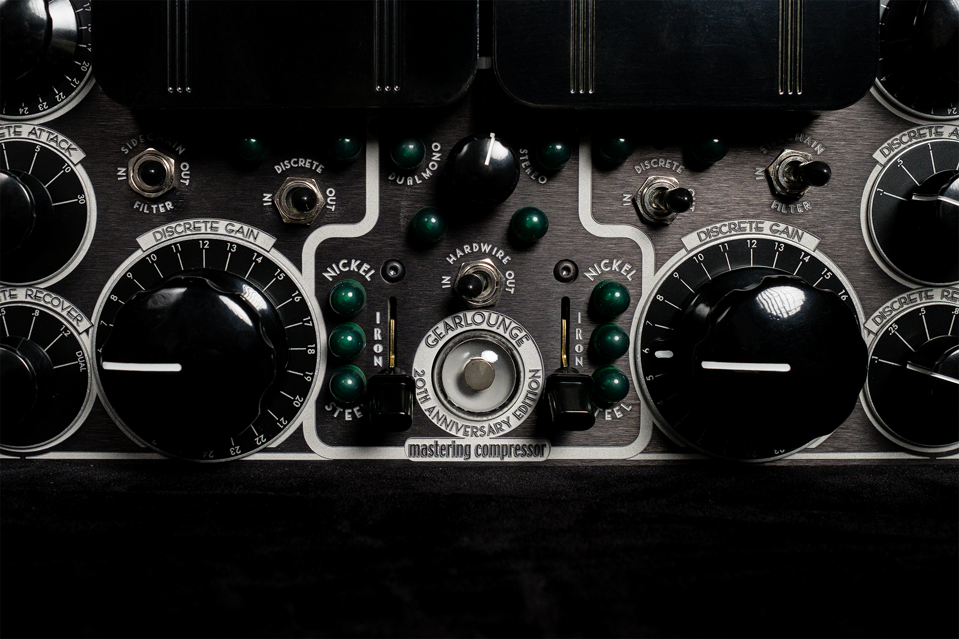 Shadow Hills × GL Mastering Compressor - GL 20th Anniversary Edit ...